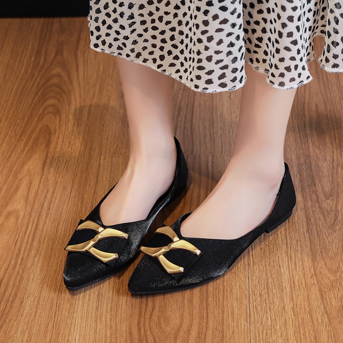 flat shoes spring 2022